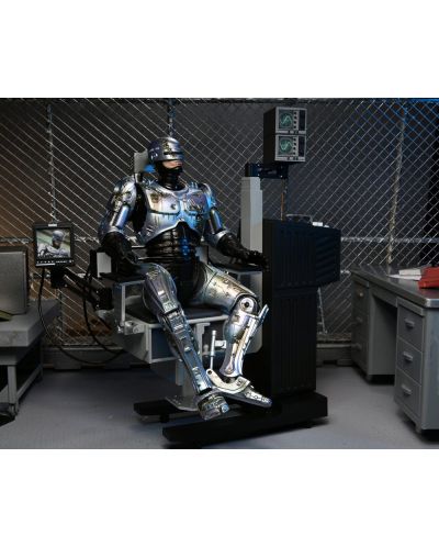 Екшън фигура NECA Movies: Robocop - Battle Damaged Robocop with Chair ...