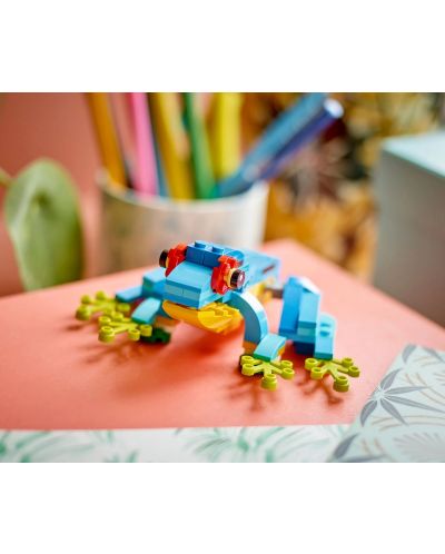 Конструктор 3 в 1 LEGO Creator - Екзотичен папагал (31136) | Отлична ...