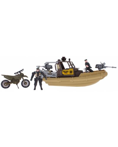 Военна лодка Johntoy Combat Force - С мотор и 2 фигурки | Отлична цена | Ozone.bg