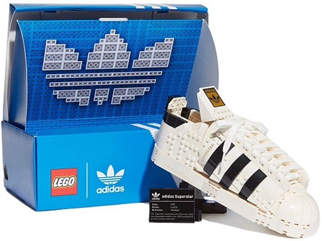 Конструктор LEGO Creator Expert - Аdidas Originals Superstar (10282 ...