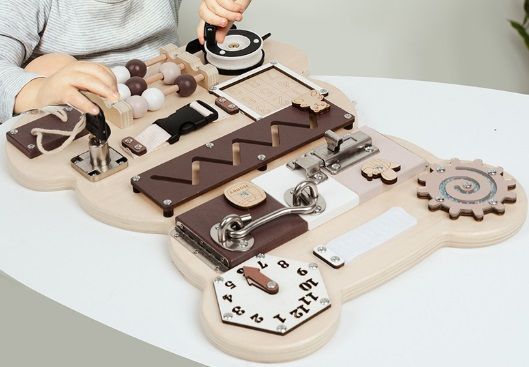 Дървена дъска с активности Acool Toy - Мече | Отлична цена | Ozone.bg