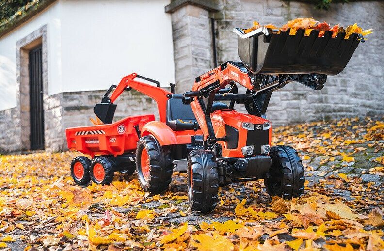 Детски багер Falk - Kubota Komatsu, с две кофи, ремарке и педали, оранжев | Отлична цена | Ozone.bg