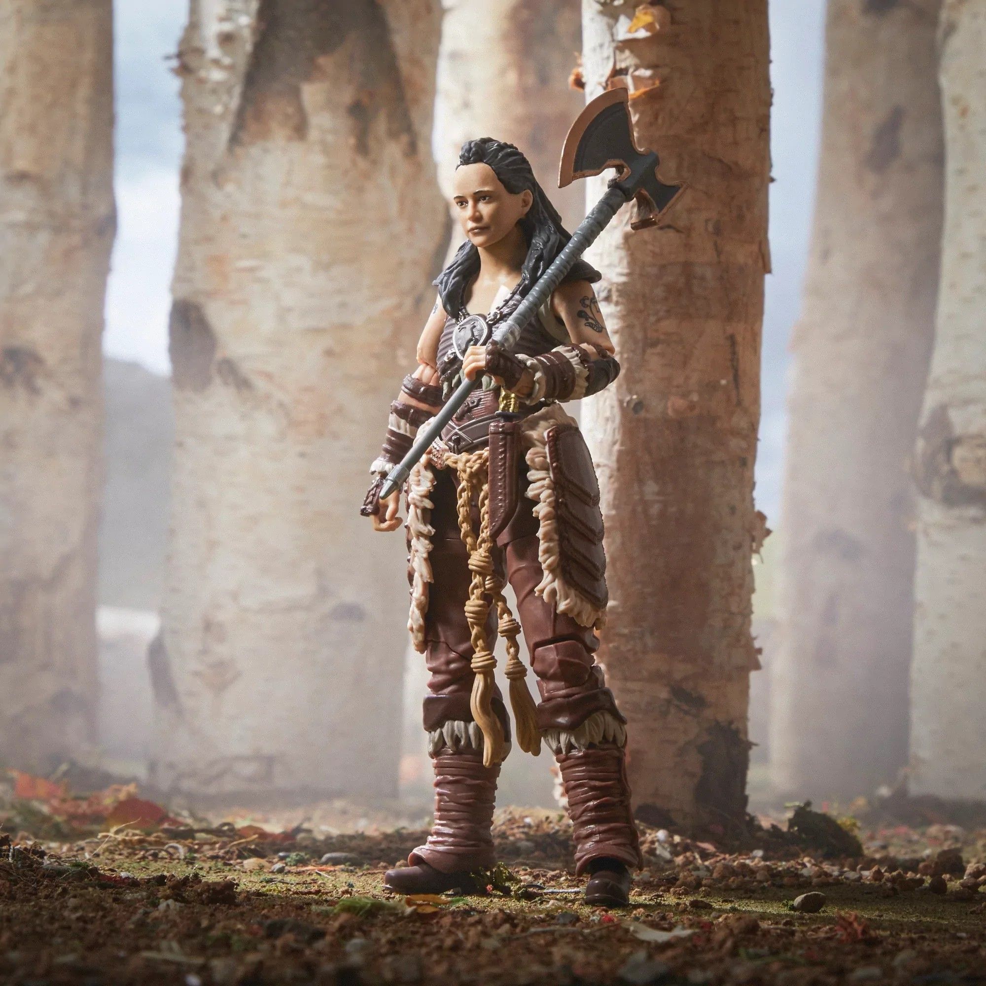 Екшън фигура Hasbro Games: Dungeons & Dragons - Holga (Honor Among ...