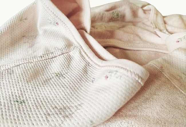 Халат с качулка Anna Babba - Зайче, розов, размер 98, 1-3 г | Добра ...