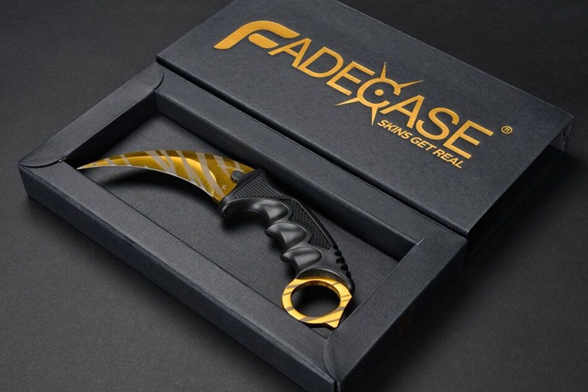 Нож FadeCase - Karambit Classic - Tiger Tooth | Ozone.bg