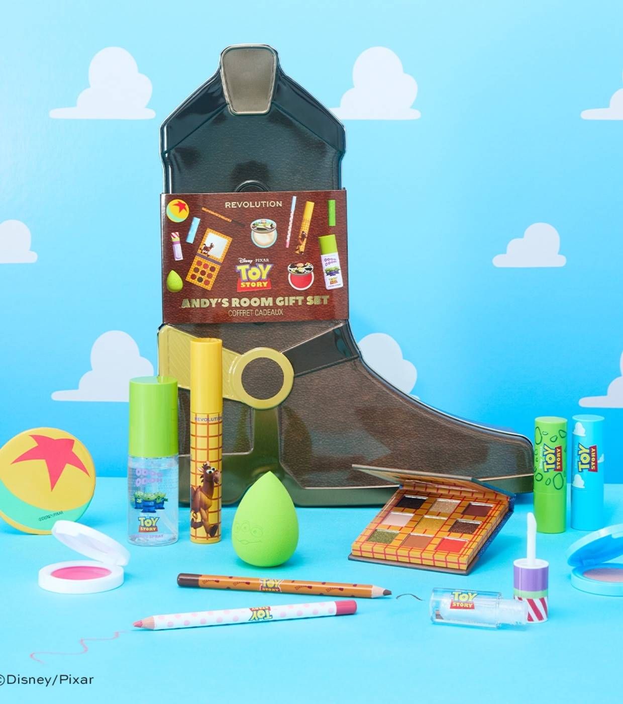 Makeup Revolution Адвент календар Toy Story, 12 части | Ozone.bg
