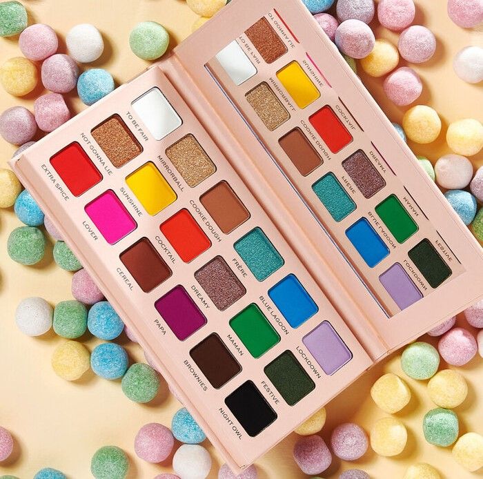 Makeup Revolution Soph X Палитра сенки Super Spice, 18 цвята | Ozone.bg