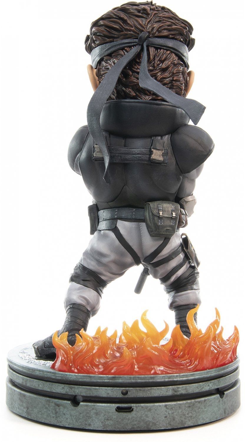 Статуетка First 4 Figures Metal Gear Solid - Solid Snake SD, 20cm ...