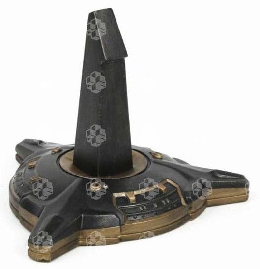 Мини реплика DEVPlus Games: Doom The Dark Ages - Shield Saw, 18 cm ...