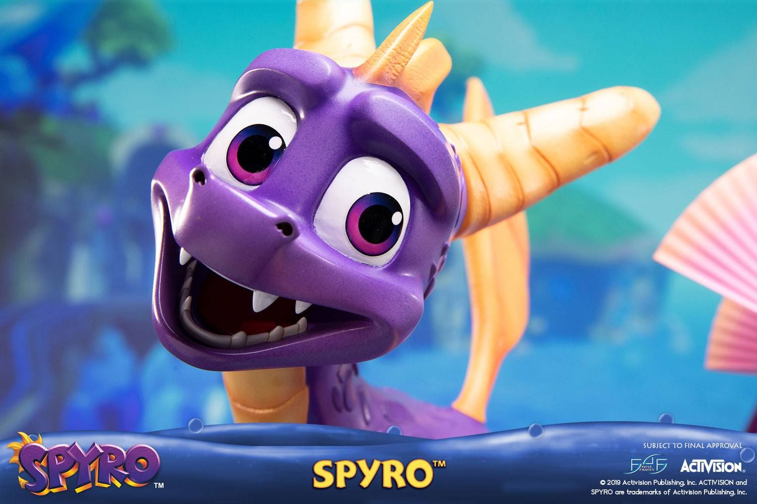 Статуетка First 4 Figures Games: Spyro - Spyro, 45 cm | Ozone.bg