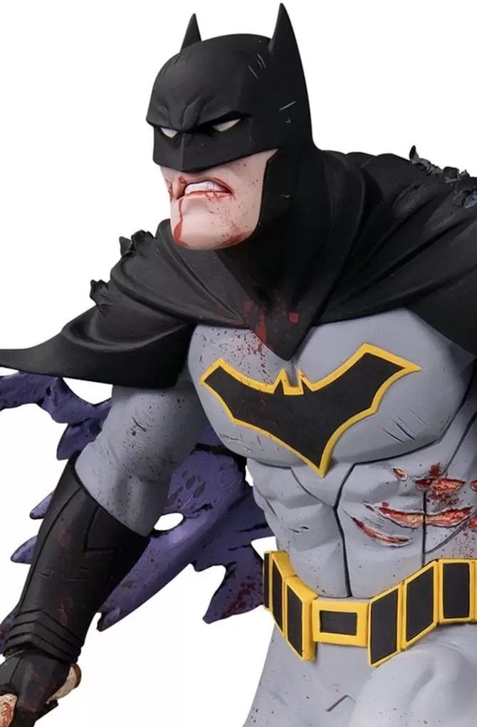 Статуетка DC Direct DC Comics: Batman - Metal Batman (by Capullo), 16 ...