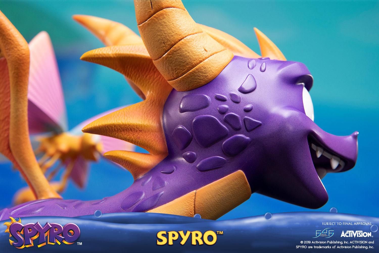 Статуетка First 4 Figures Games: Spyro - Spyro, 45 cm | Ozone.bg