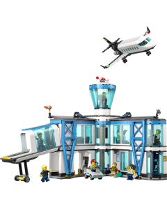 Конструктор LEGO City - Летище със самолет (60502) | Отлична цена ...